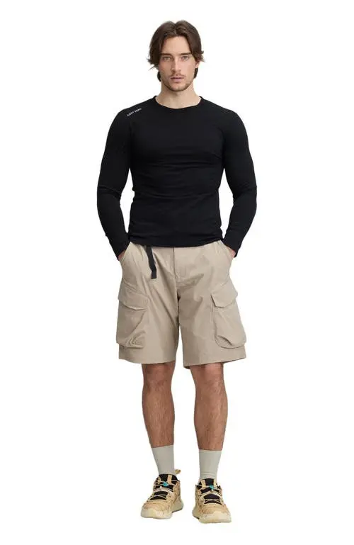 COZY ZERO 100% Merino Classic Long Sleeve Crewneck - Black