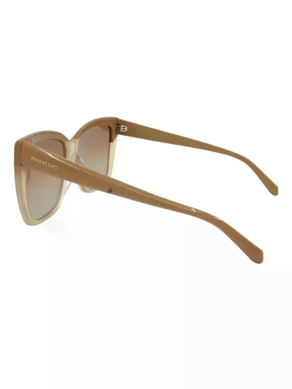 FERRAGAMO Oversized Frame Sunglasses