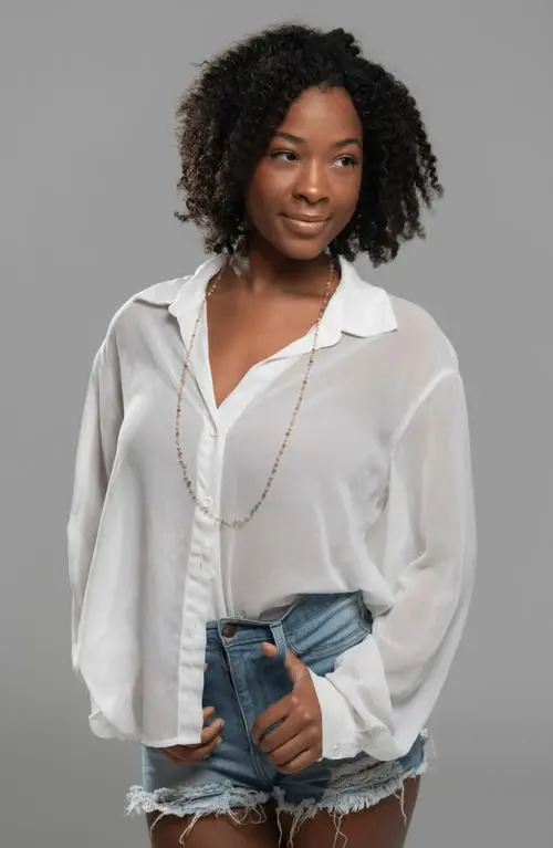 KIARA BY KI-ELE Rhea Quartz Station Chain Necklace