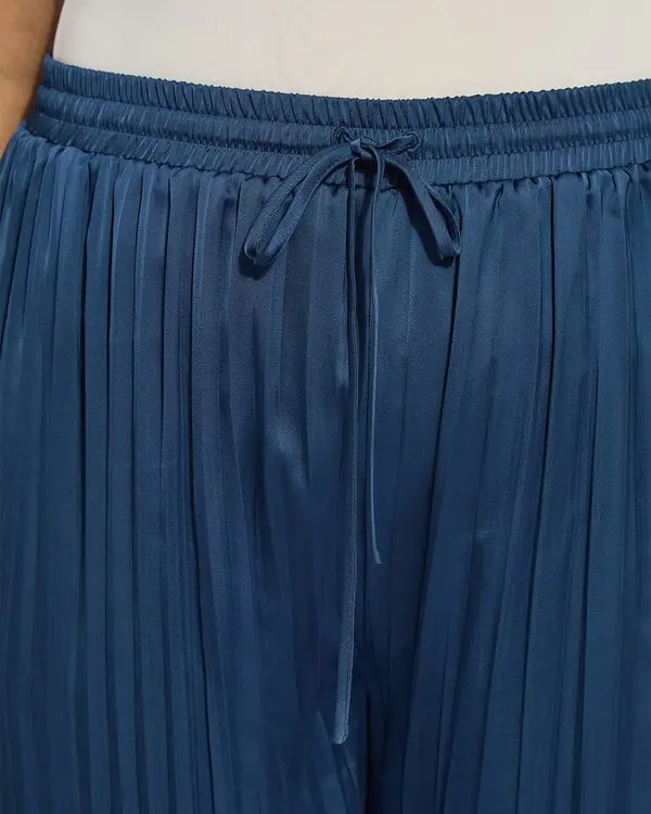 Lyssé The Packable Pleated Palazzo Pants