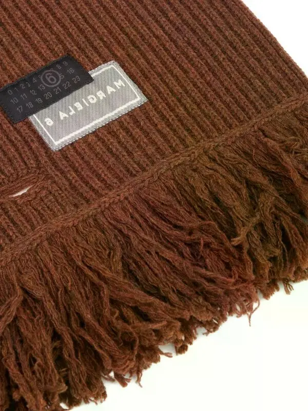 MAISON MARGIELA Logo-patch Knitted Scarf