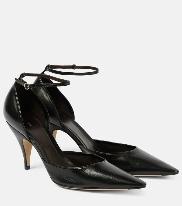 THE ROW Liisa Leather Pumps - Black