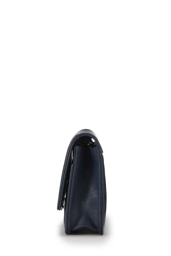Chanel Caviar 'cc' Box Wallet On Chain