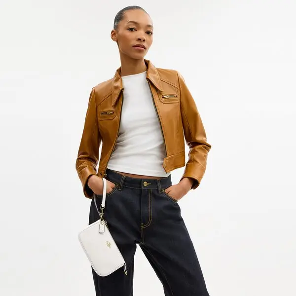 COACH OUTLET Coach Nolita 19 Clutch - Gold/chalk