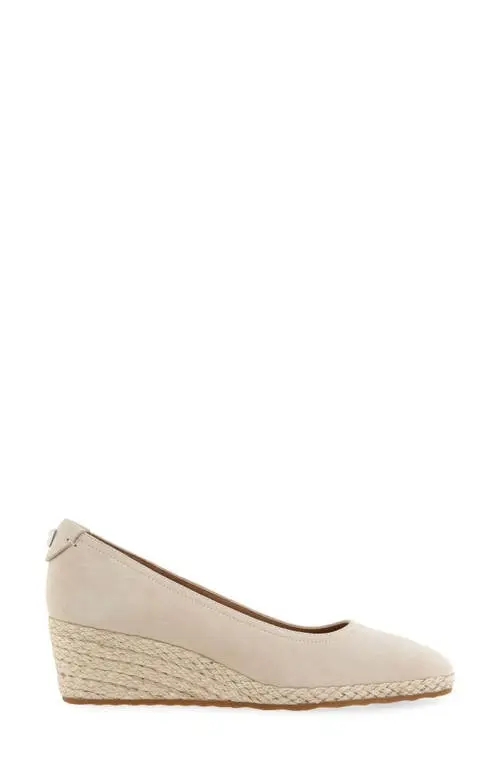 Aerosoles Roma Wedge Pump - Stone Suede