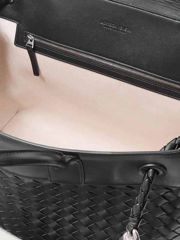 Bottega Veneta Andiamo Large Intrecciato Leather Messenger Bag - Black