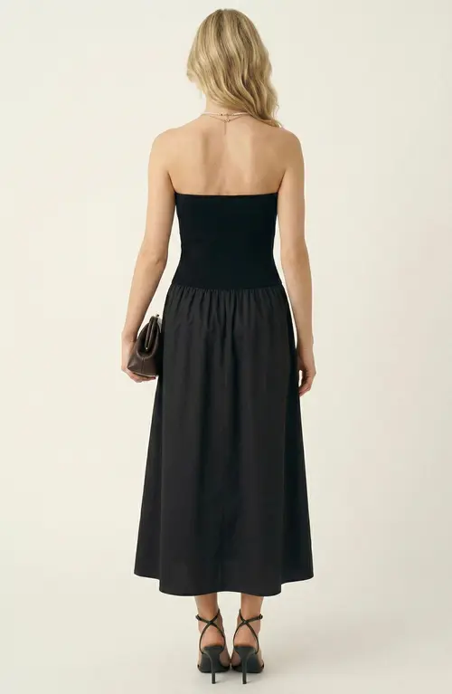 MODENAIRE Strapless Smocked Bodice Midi Dress With Pockets