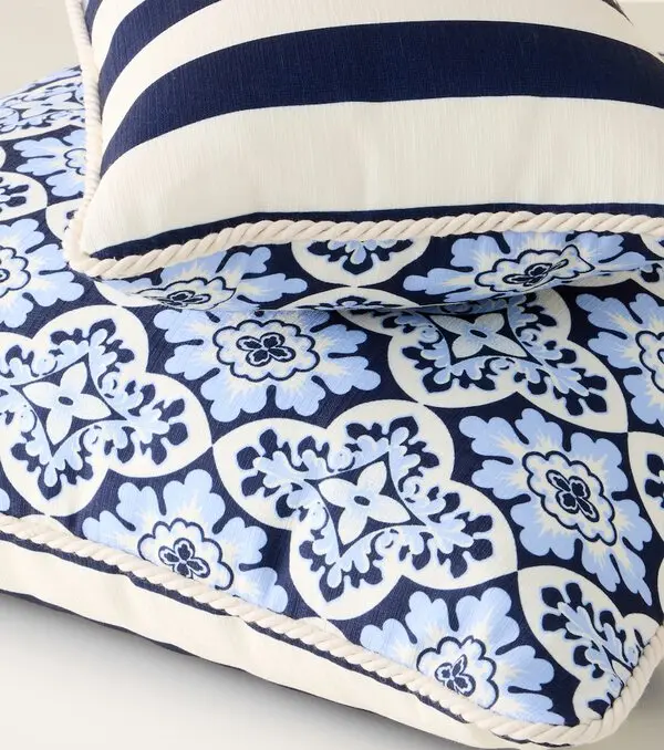 La DoubleJ Palazzo Cotton Cushion