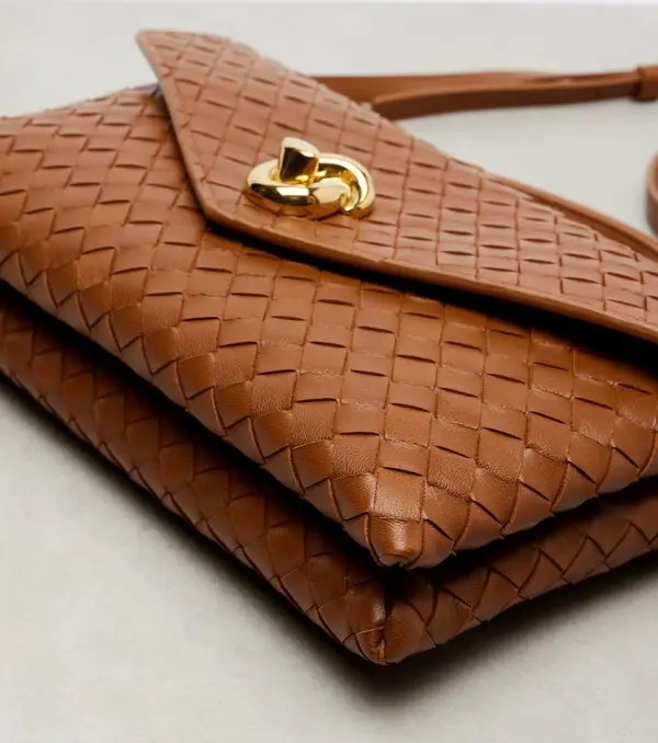 Bottega Veneta Knot Lock Intrecciato Leather Top-handle Bag - Brown