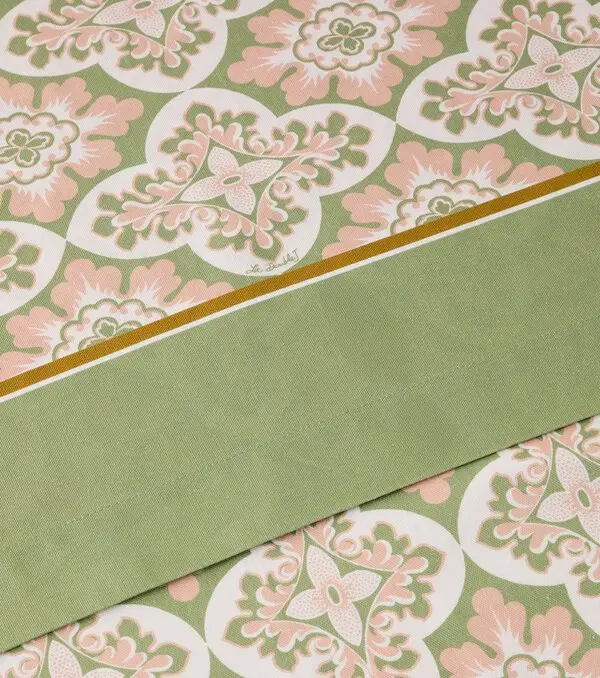 La DoubleJ Palazzo Light Large Cotton Tablecloth - Pink