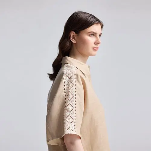 REISTOR Boxy Hemp Shirt With Lace Details