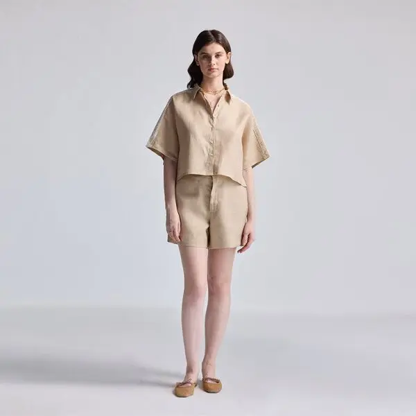 REISTOR Boxy Shirt With Lace - Neutral