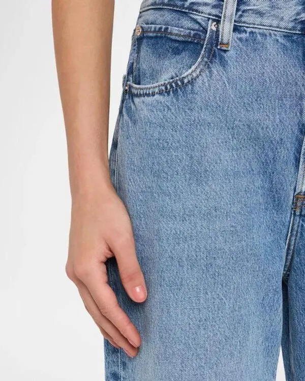 FRAME The Loose Light Wash Jeans - Rundown