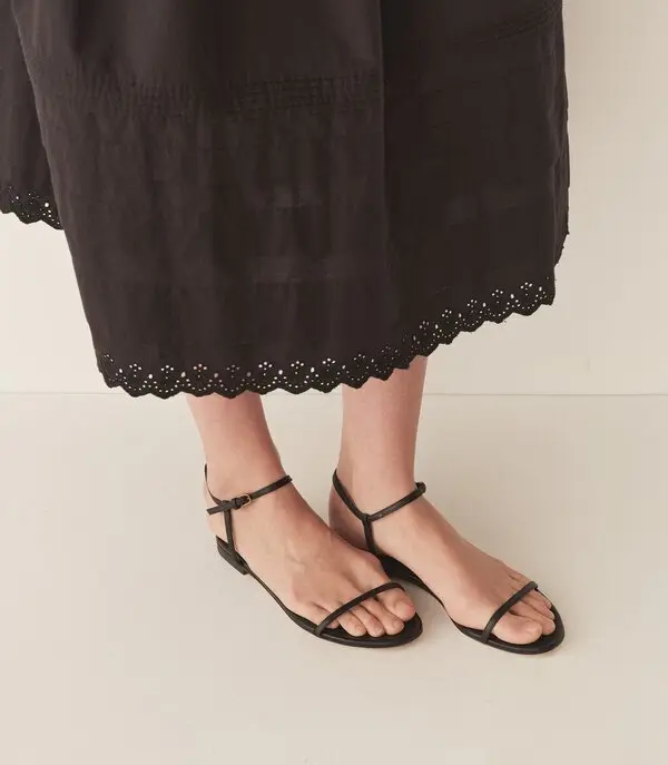 DÔEN Sartene Sandal - Black Nappa