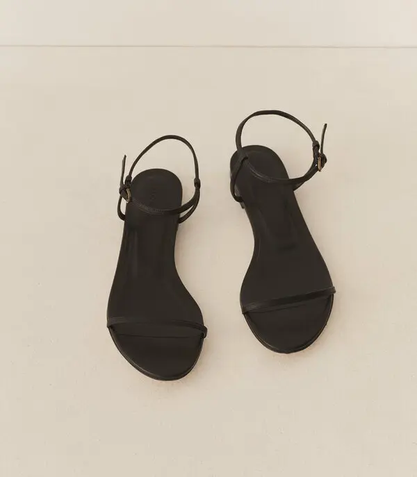 DÔEN Sartene Sandal - Black Nappa