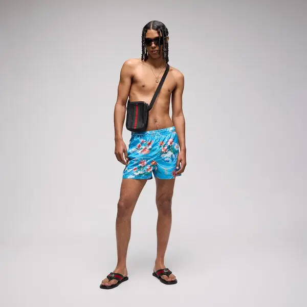 Gucci Thong Sandal With Interlocking G Fabric - Black