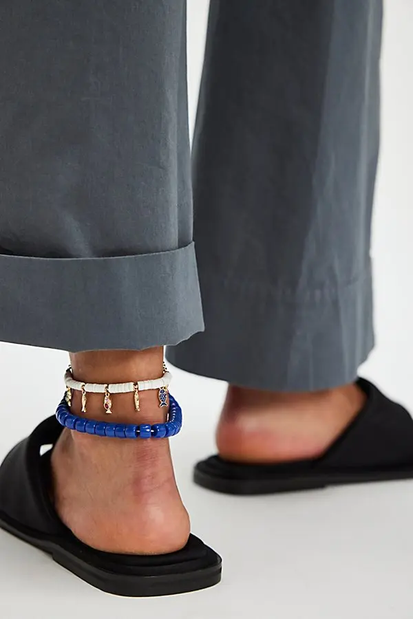 Intentionally Blank Seoul Thong Sandals