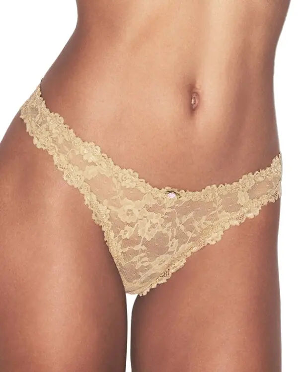SKIMS Stretch Lace Dipped Waist Thong - Delta