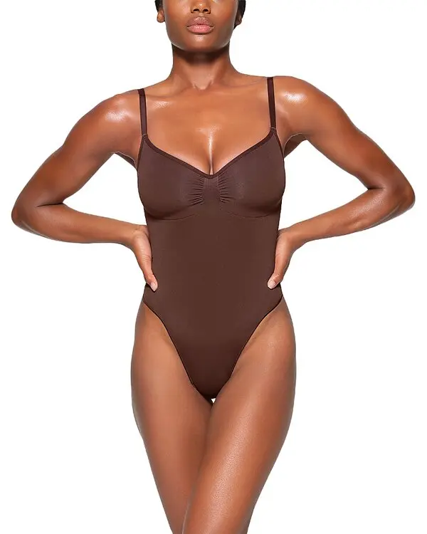 SKIMS Seamless Sculpt Thong Bodysuit - Cocoa