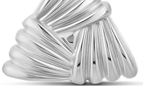 SHYMI Textured Triangle Statement Earrings - Silver