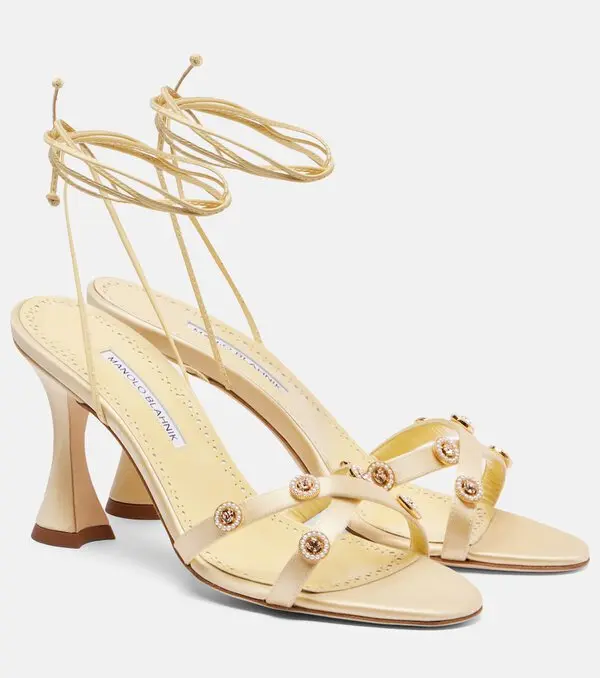 Manolo Blahnik Pelysaka 95 Embellished Satin Sandals - Yellow