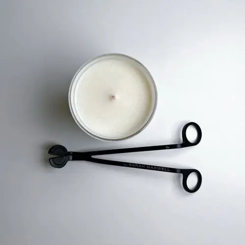 SARAH MAXWELL BEAUTY Liv1 Candle & The Trim Pairing - White/ Black