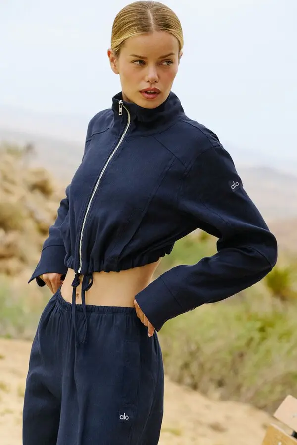 Alo Yoga Linen Cropped Getaway Jacket - Navy