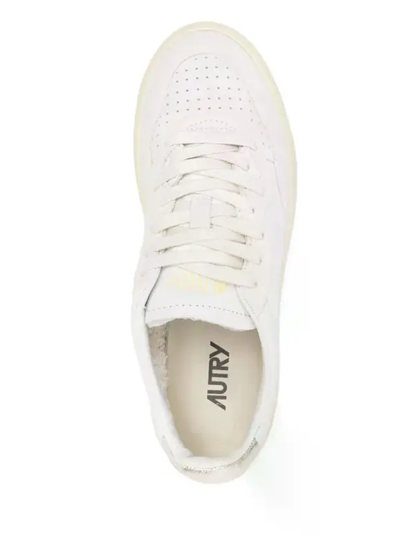 AUTRY Medalist Low Top Sneakers - Neutrals