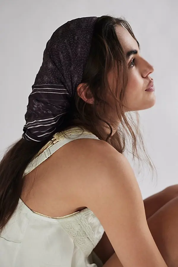 Free People Essential Triangle Bandana - So Femme Chocolate
