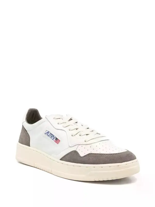 AUTRY Medalist Low Top Sneakers
