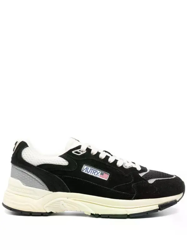 AUTRY Hyperway Sneakers - Black