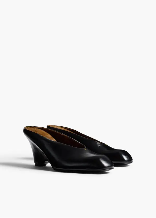 Khaite Colt Wedge In Glazed Leather - Black