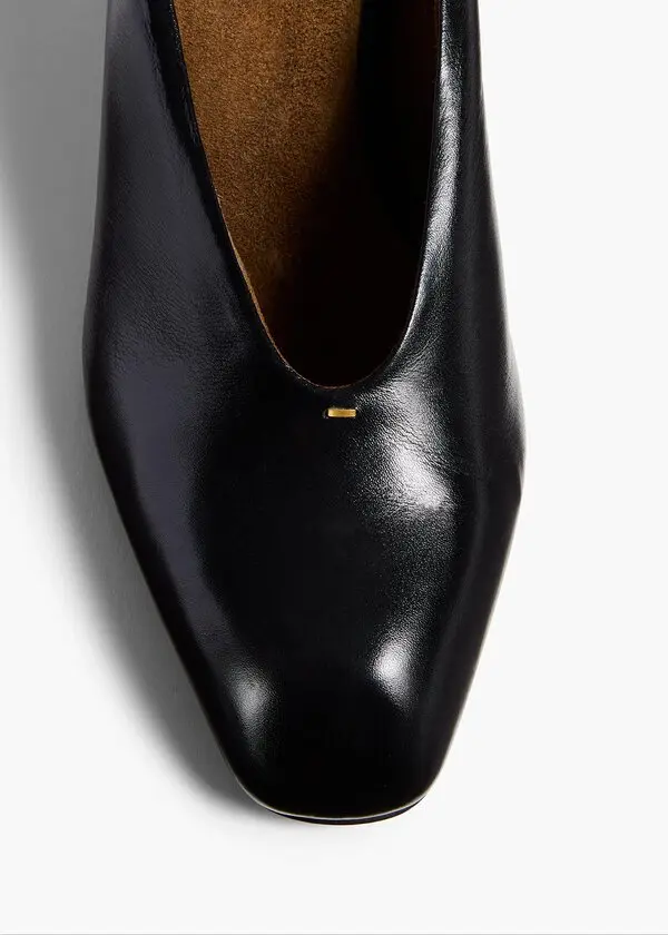 Khaite Colt Wedge In Glazed Leather - Black