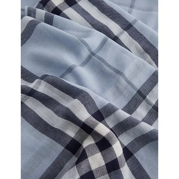 Burberry B Giant Check Revers