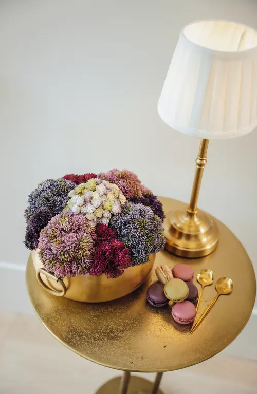 COCOBELLA Solene Gold Sedum Arrangement - Multi-color