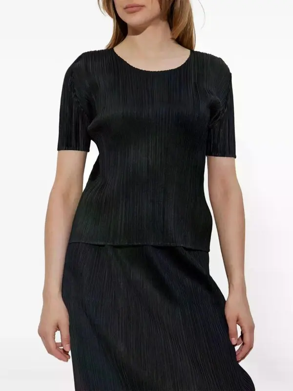 Issey Miyake Pleated T-shirt - Black