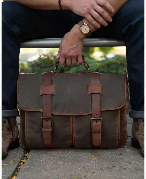 KORCHMAR Garfield Laptop Briefcase - Olive