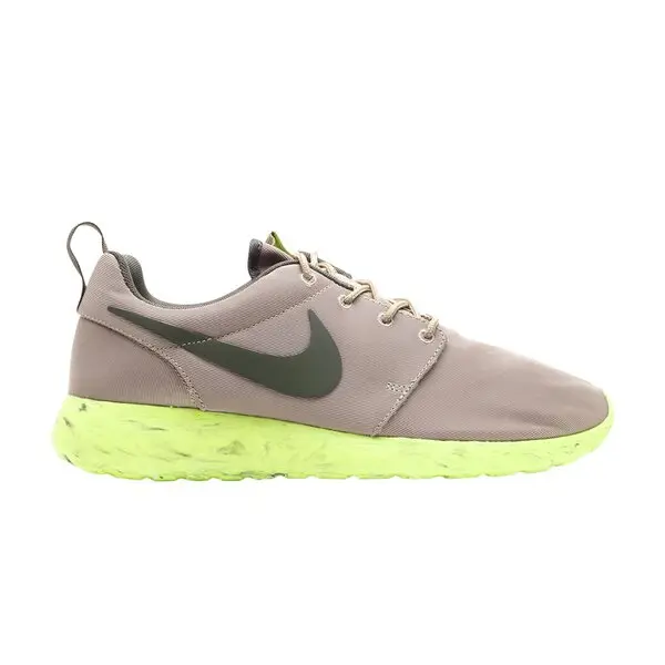 Nike Rosherun Qs Sneakers - Tan