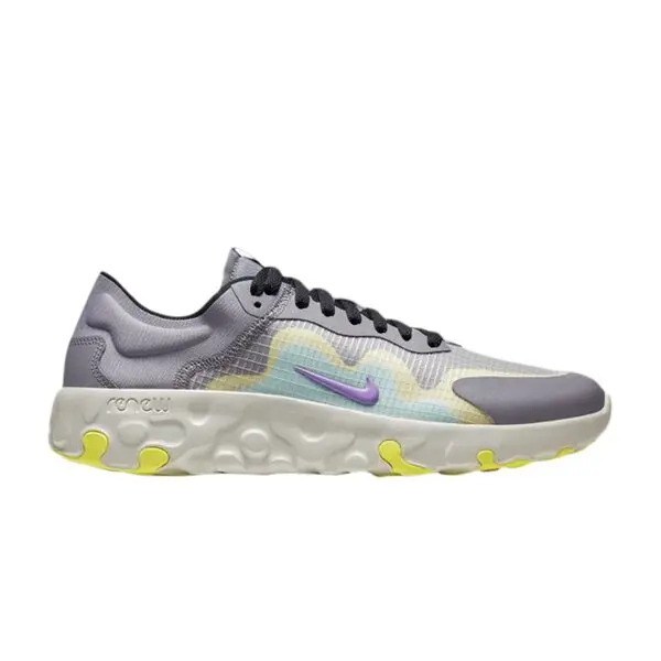 Nike Renew Lucent Sneakers