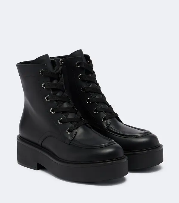 GIANVITO ROSSI Leather Lace-up Heeled Boots - Black