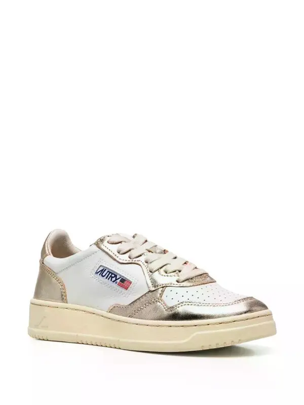 AUTRY Medalist Perforated Sneakers - White