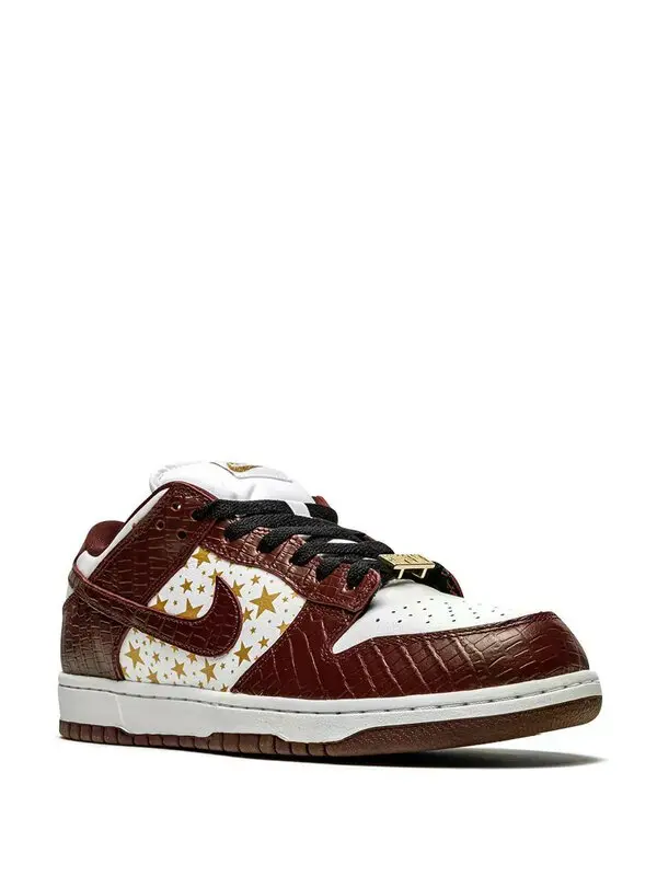 Nike X Supreme Sb Dunk Low Stars Barkroot Sneakers