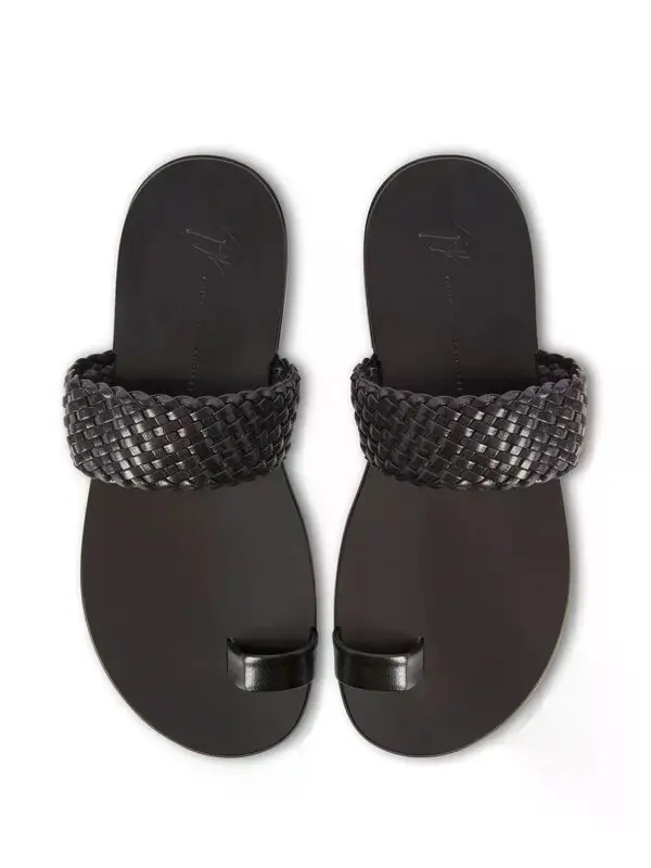 GIUSEPPE ZANOTTI Thibaut Slides