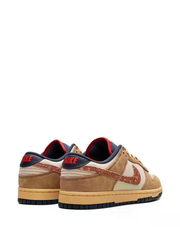 Nike Dunk Low Sneakers