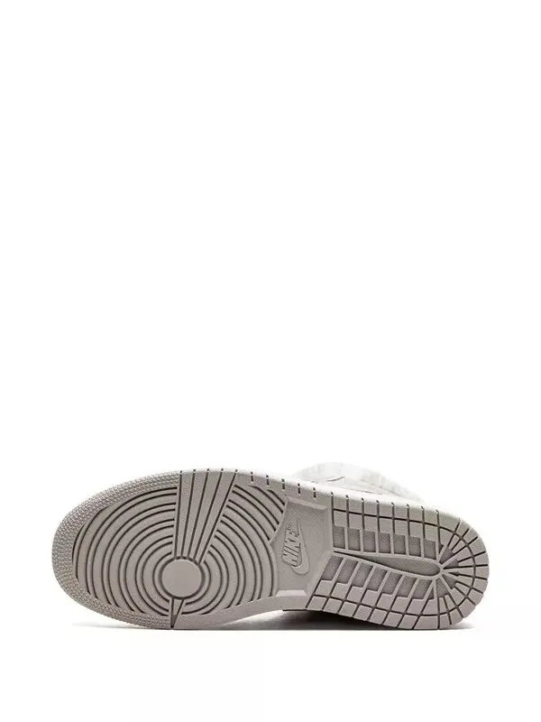 JORDAN Air 1 Low Se Sherpa Fleece Sneakers