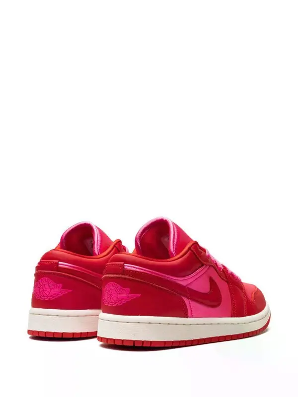JORDAN Air 1 Low Se Sneakers - Pink