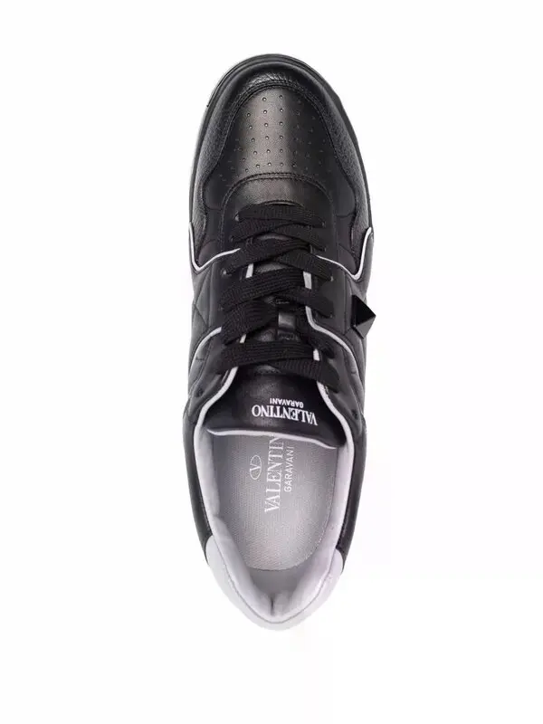 Valentino Garavani One Stud Low-top Sneakers