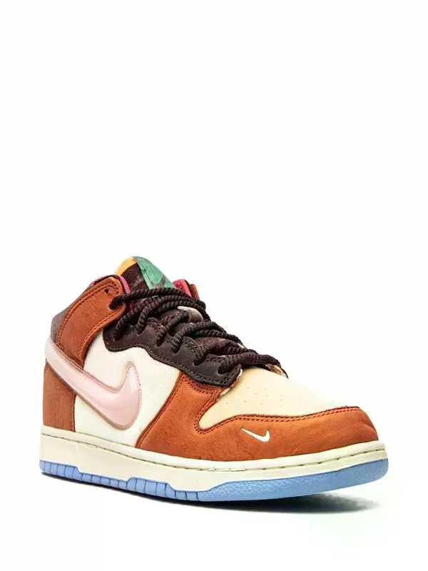 Nike X Social Status Dunk Mid Sneakers