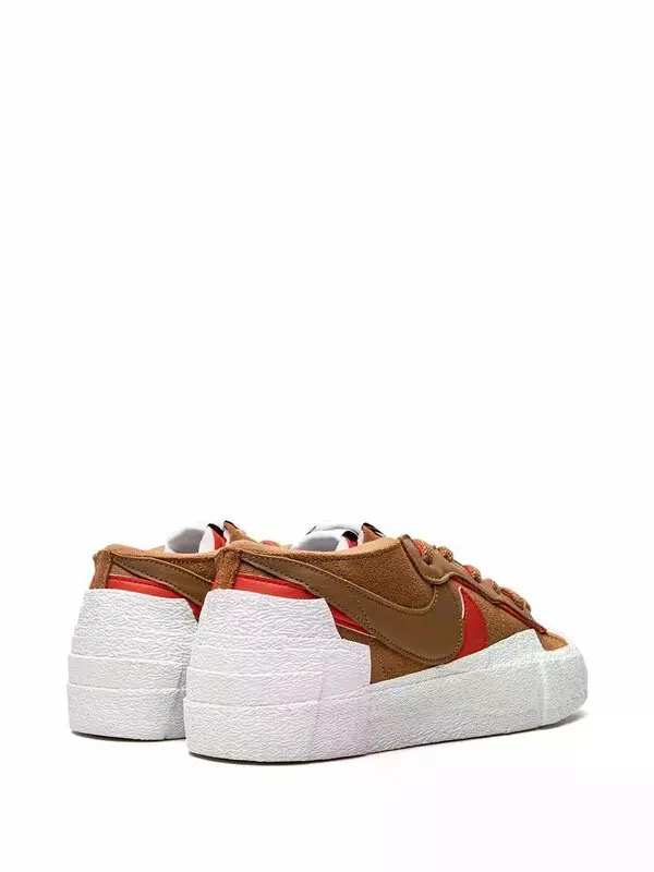 Nike X Sacai Blazer Low Sneakers - Brown