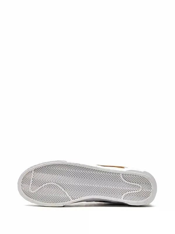 Nike X Sacai Blazer Low Sneakers - Brown